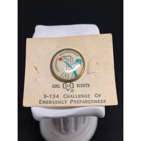 Vintage | Jewelry | Vintage Girl Scouts Emergency Preparedness Pin 934 ...